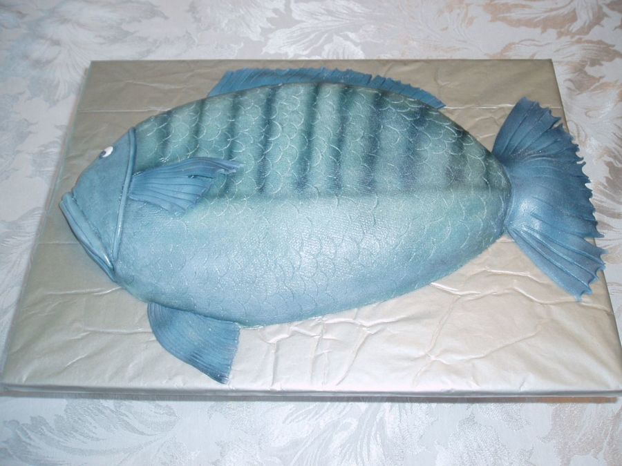 Gene's Fish Cake - CakeCentral.com