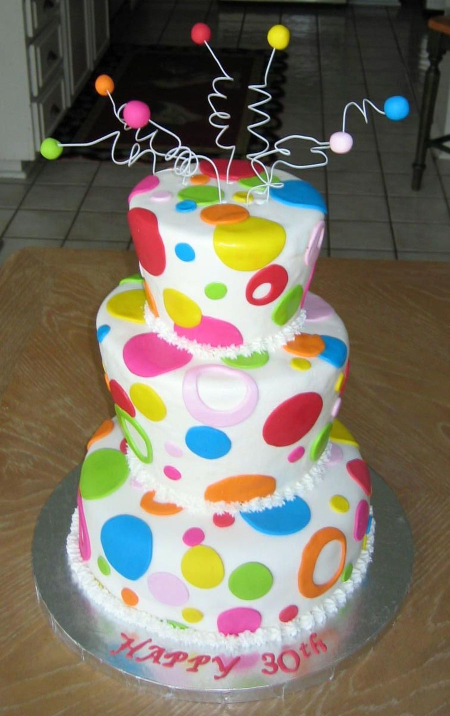 Circles Everywhere - CakeCentral.com