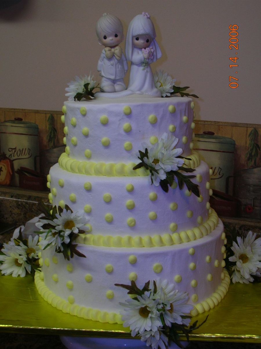 Round Simple Wedding Cake - CakeCentral.com