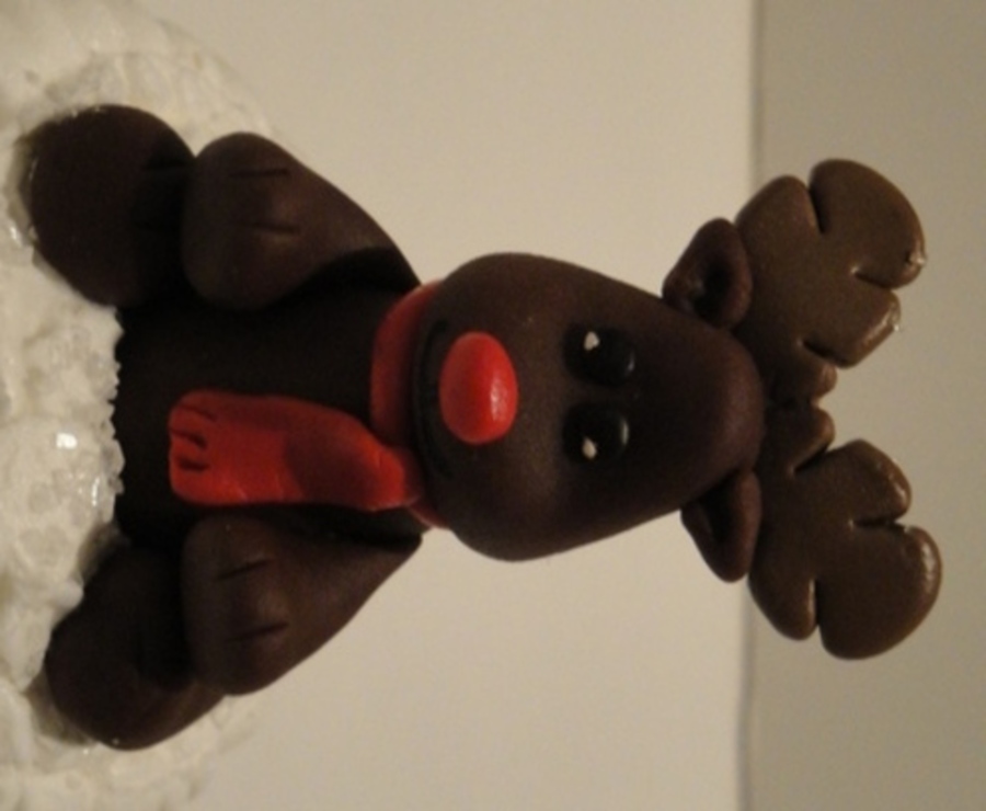 Fondant Reindeer - CakeCentral.com