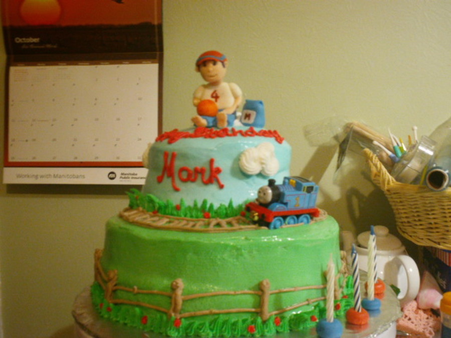 Thomas - CakeCentral.com