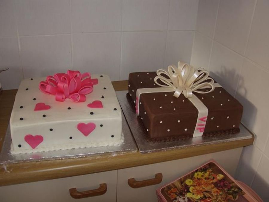Gift Boxes - CakeCentral.com