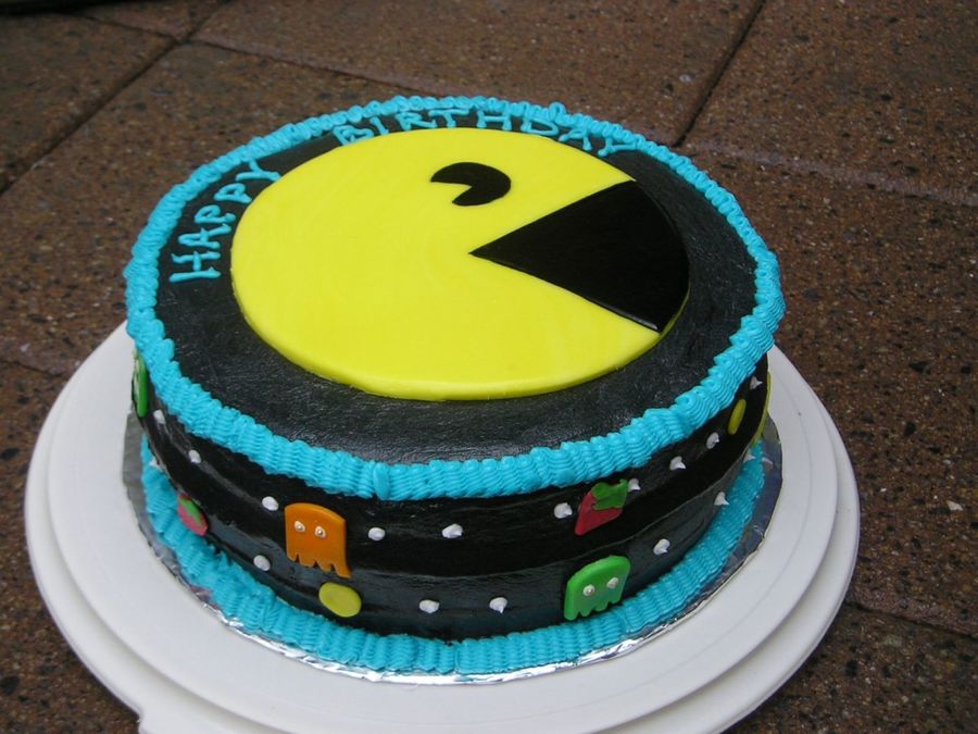 Pac-Man Cake - CakeCentral.com