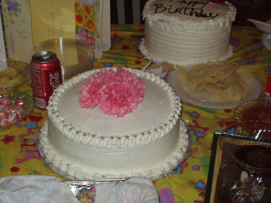 Dawn's Birthday Cake - CakeCentral.com