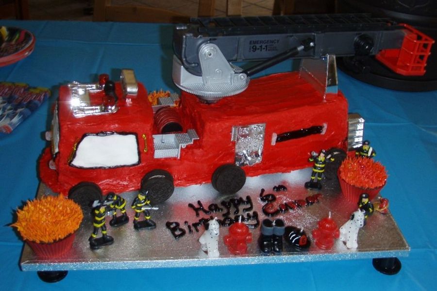 Fire Engine Cake - CakeCentral.com