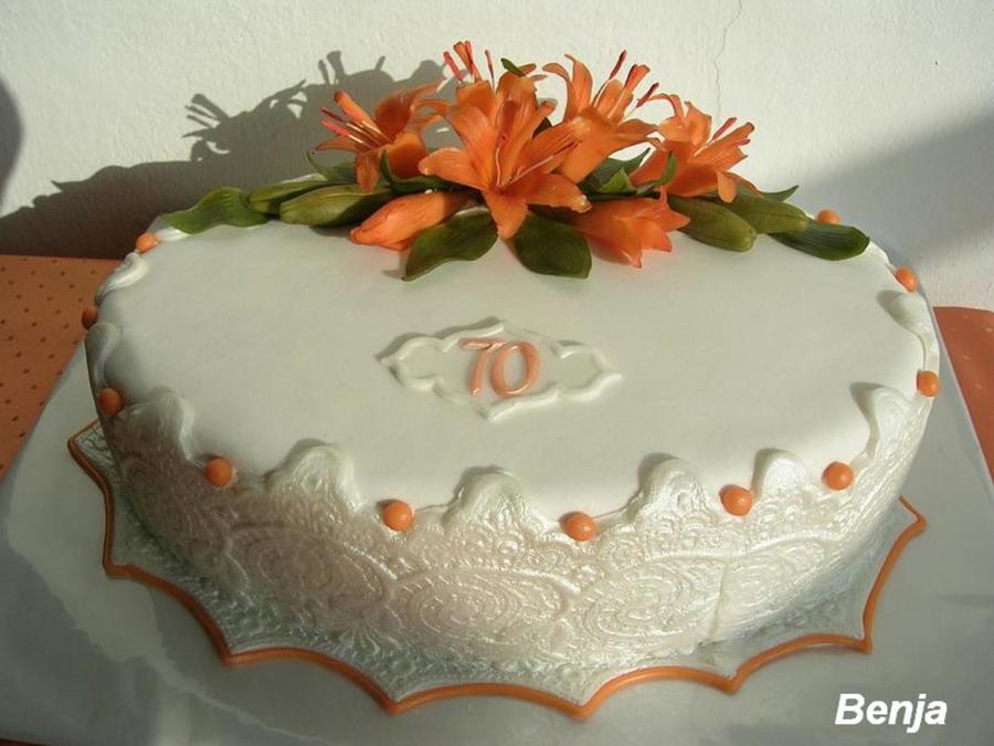 Lily Cake - CakeCentral.com