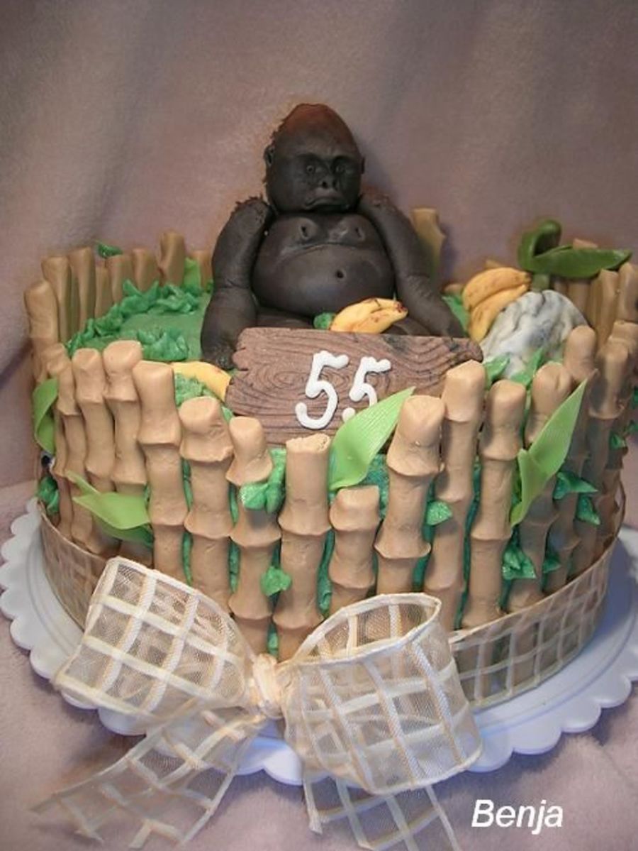 Gorilla - CakeCentral.com