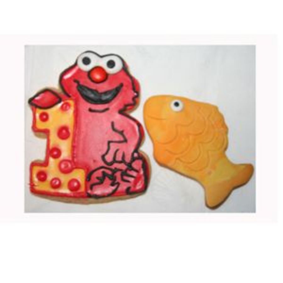 Elmo And His Pet Fish Dorothy - CakeCentral.com