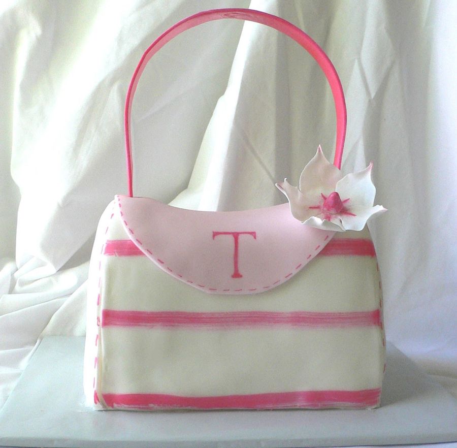 Pink Purse - CakeCentral.com