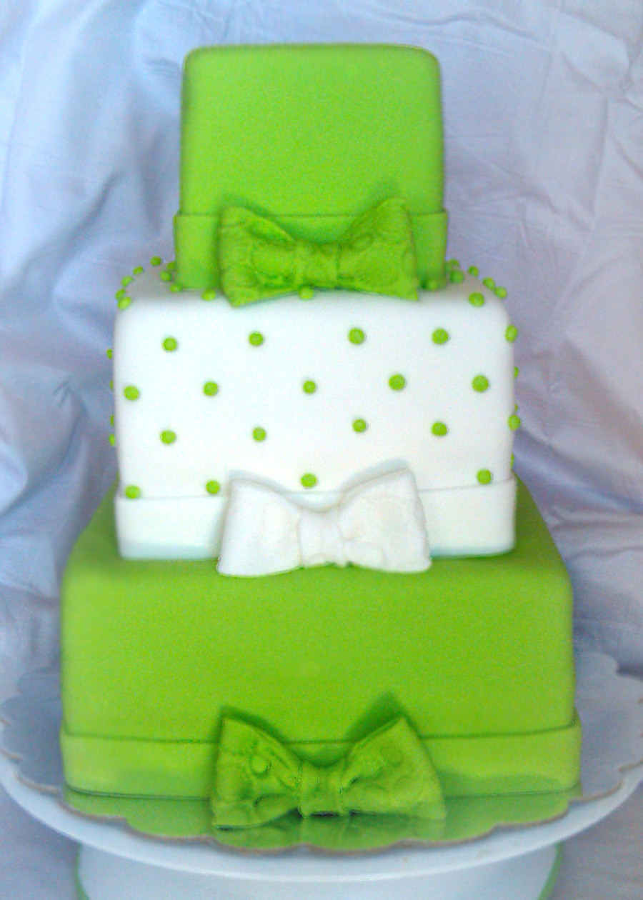 Green And White - CakeCentral.com