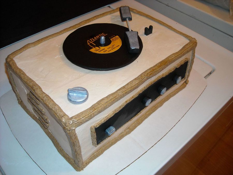 Record Player - CakeCentral.com