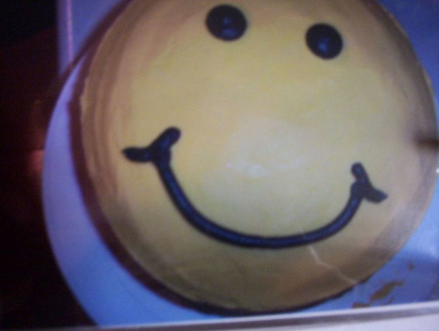 Smiley Face - CakeCentral.com