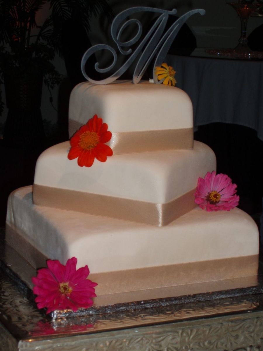 Off-Set Square Wedding Cake - CakeCentral.com