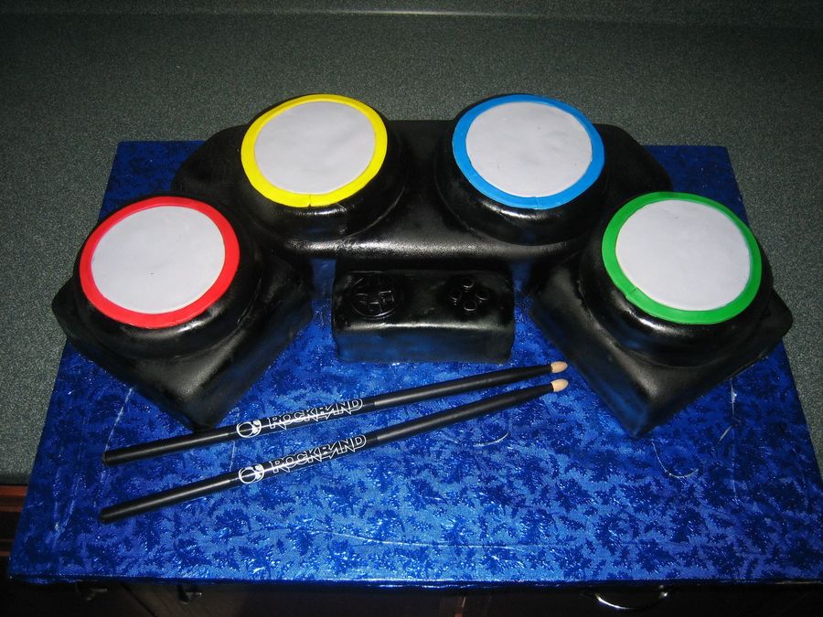 Rockband Cake - CakeCentral.com