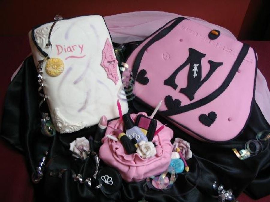 Purse/diary/make-Up Cake - CakeCentral.com