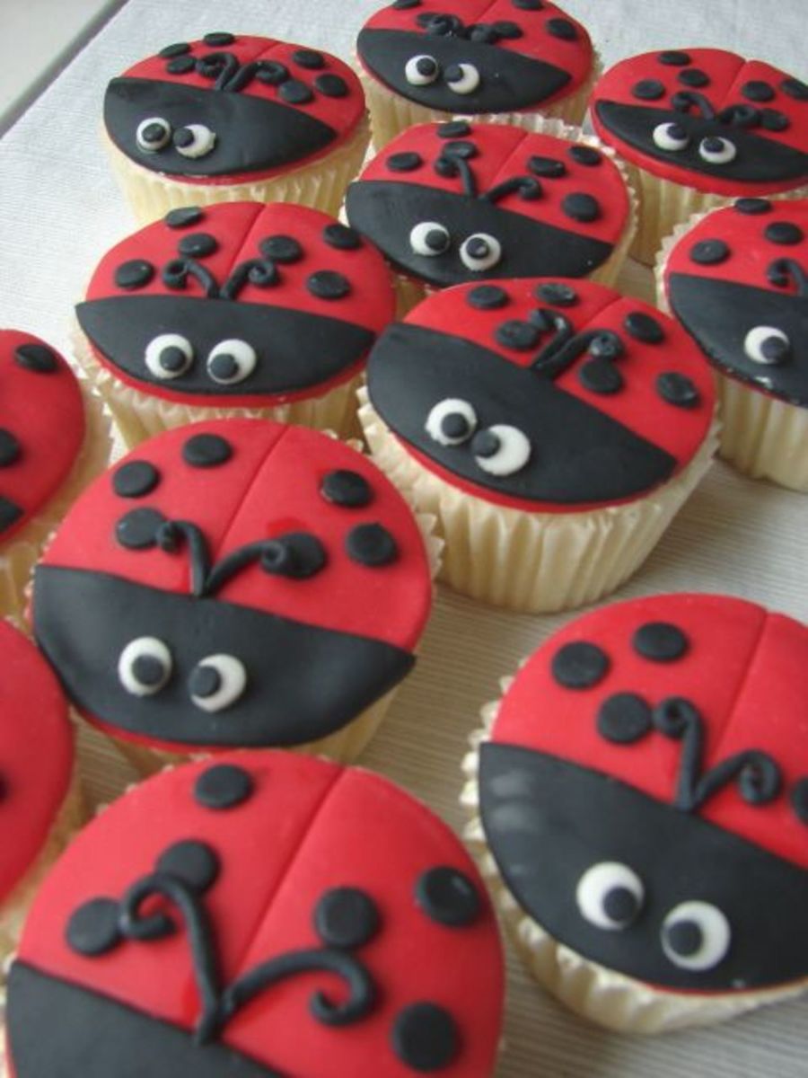 Ladybug Cupcakes - CakeCentral.com