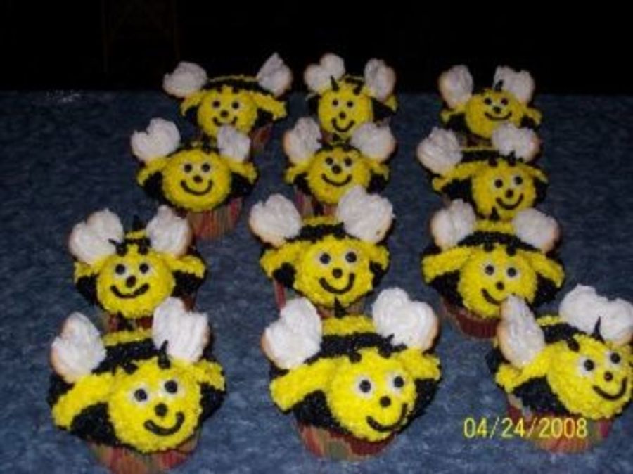 Bumblebee Cupcakes - CakeCentral.com