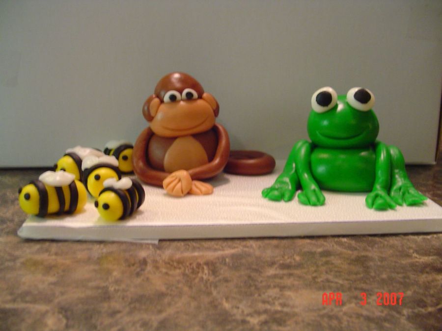 My First Fondant/mmf Figures - CakeCentral.com