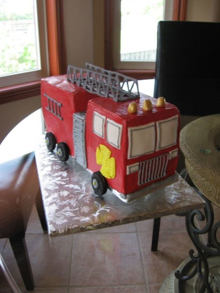Firetruck - CakeCentral.com