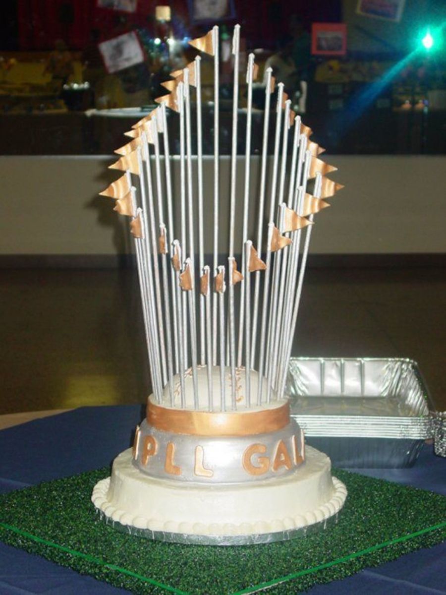 World Series Trophy Cake - CakeCentral.com