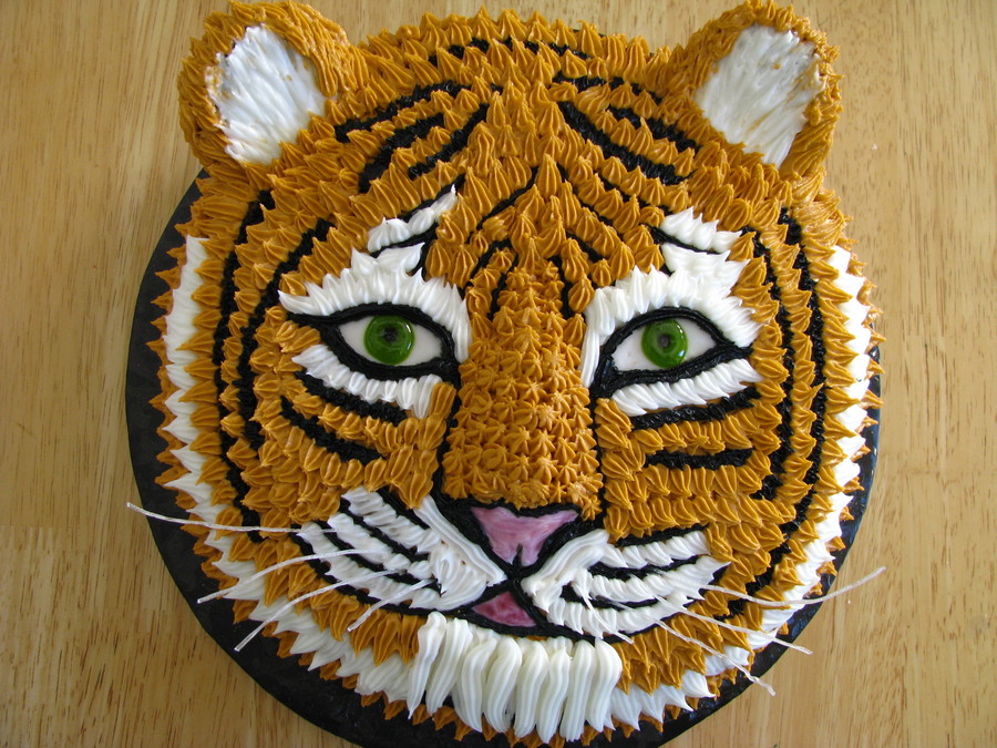 Orange & White Tiger - CakeCentral.com