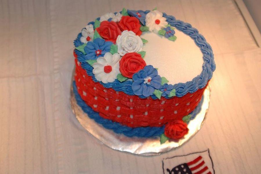 Wilton Class Ii Final Cake, July 4Th Theme - CakeCentral.com