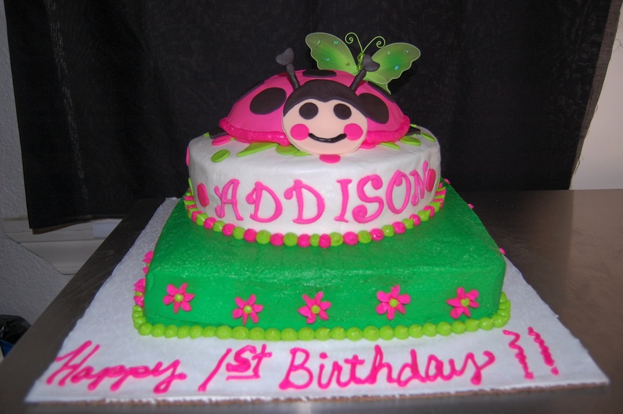Pink Ladybug Cake - CakeCentral.com