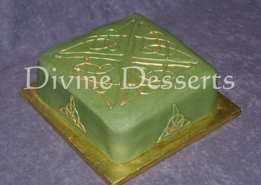 Celtic Knots - CakeCentral.com