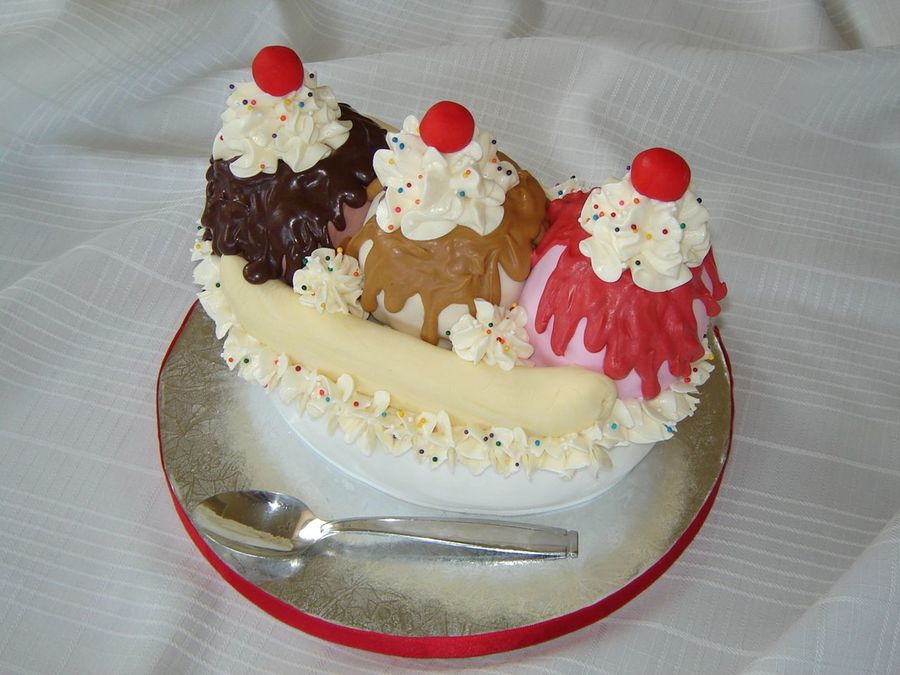 "banana Split" Cake - CakeCentral.com