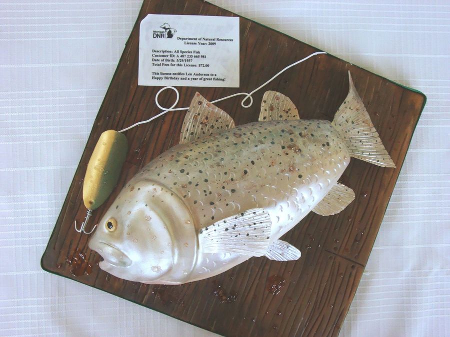 Sculpted Fish Cake - CakeCentral.com