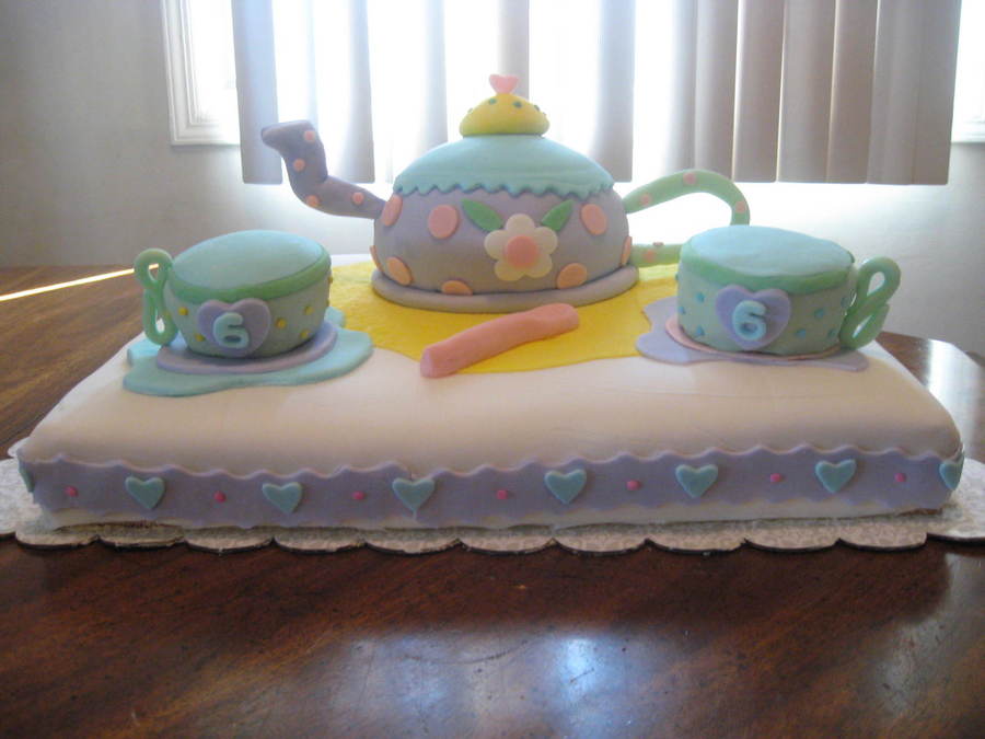Teapot Cake - CakeCentral.com