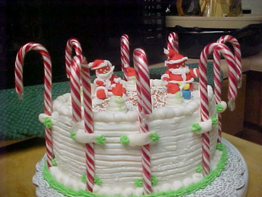 Candy Cane Cake - CakeCentral.com