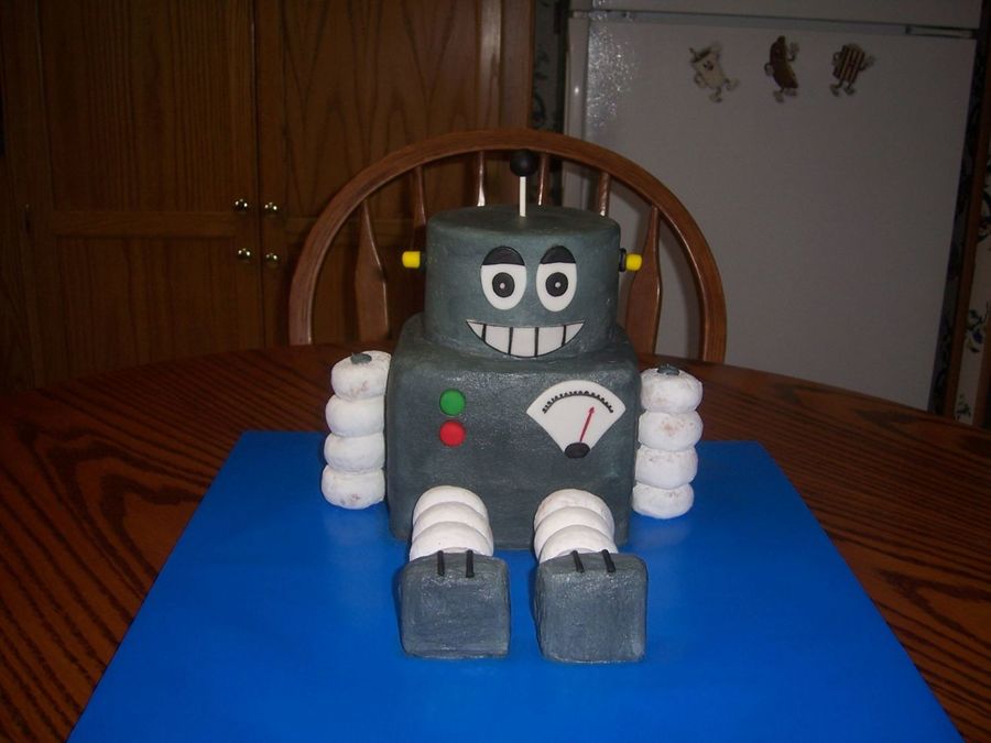 Robot Cake - CakeCentral.com