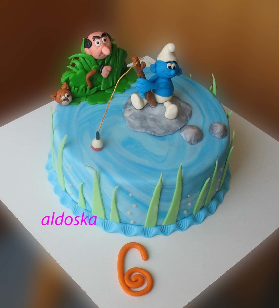 Smurf And Gargamel - CakeCentral.com