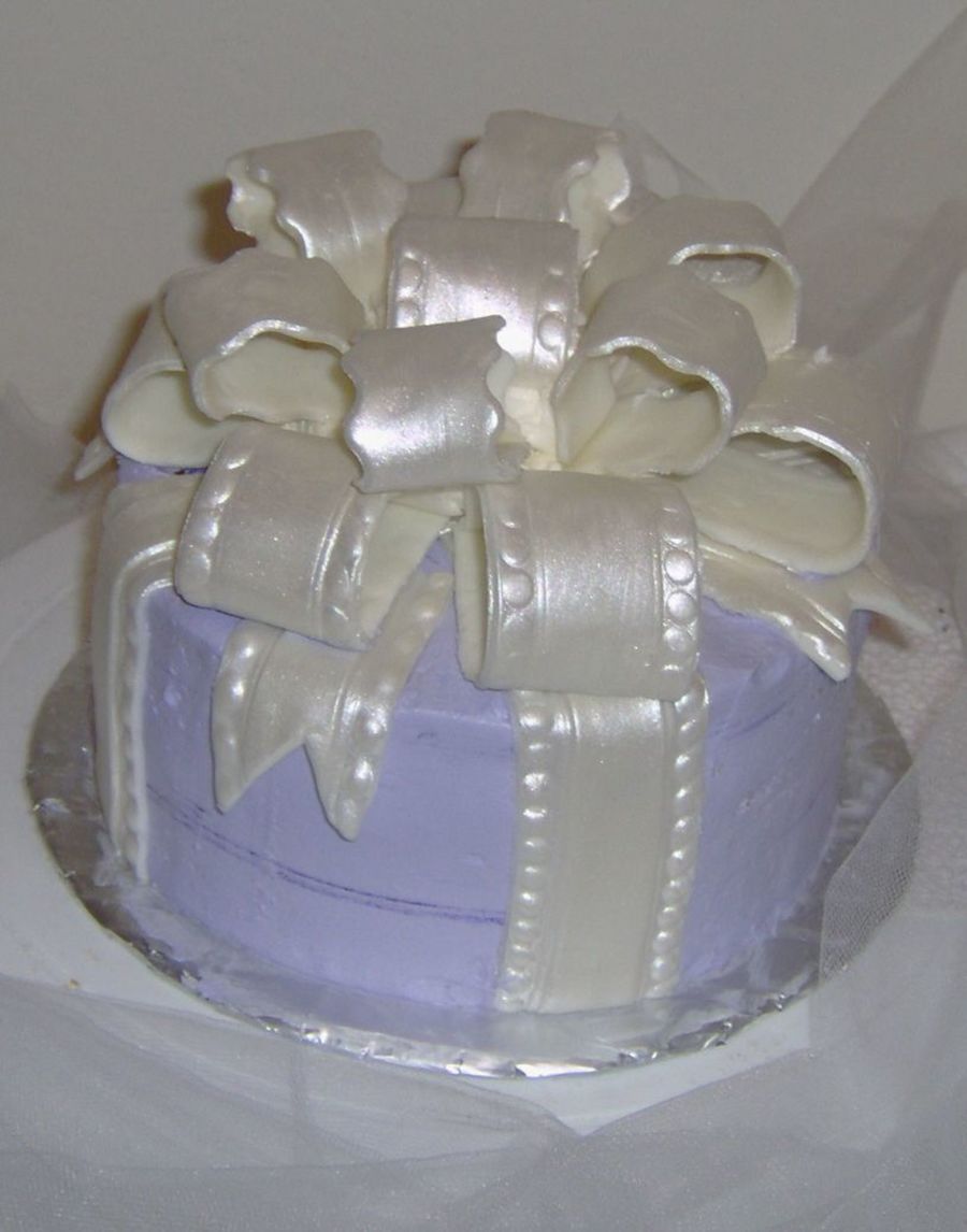 Package Cake - CakeCentral.com