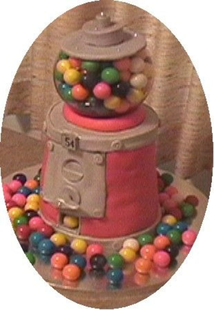 Bubble Gum Machine - CakeCentral.com