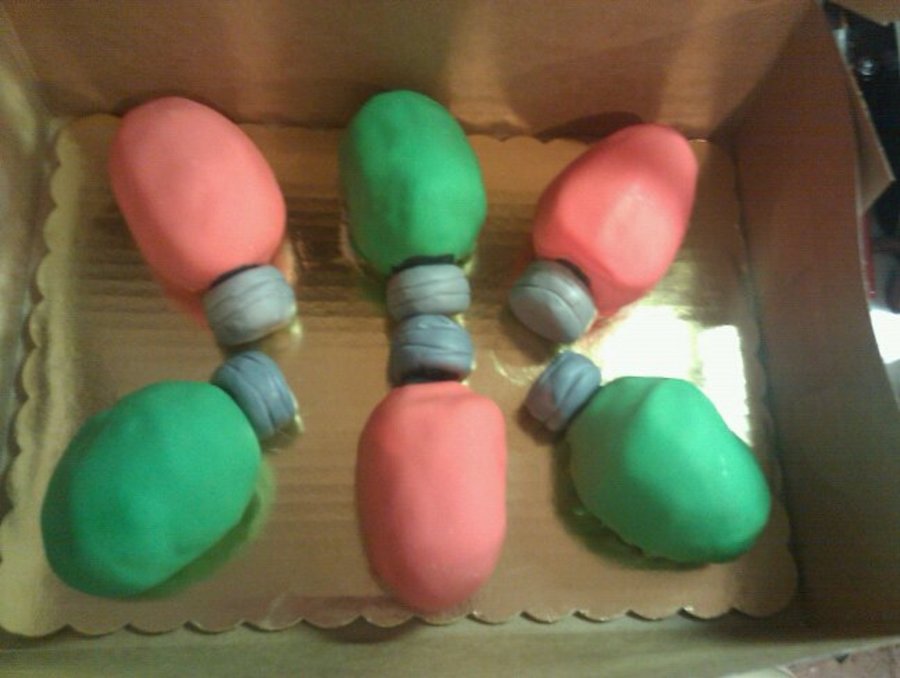 Christmas Light Bulbs - CakeCentral.com