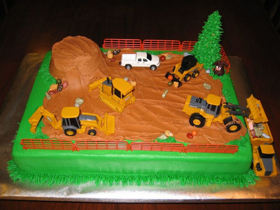 Construction Site Cake - CakeCentral.com