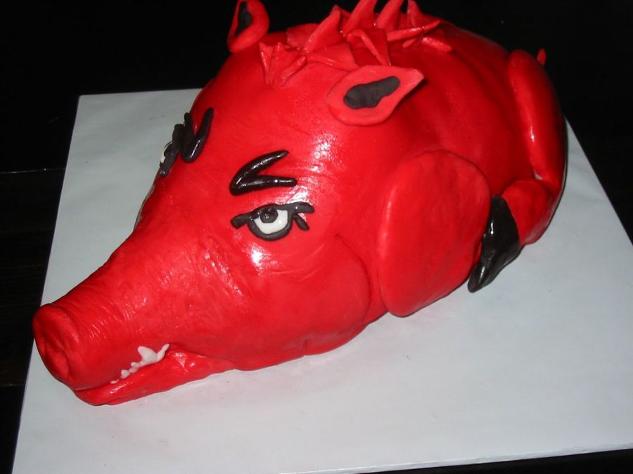 Arkansas Razorback (Fondant Version) - CakeCentral.com