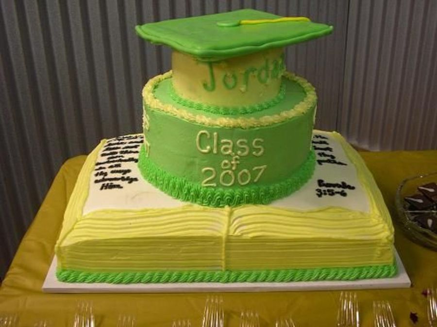 Green/yellow Grad Cake - CakeCentral.com
