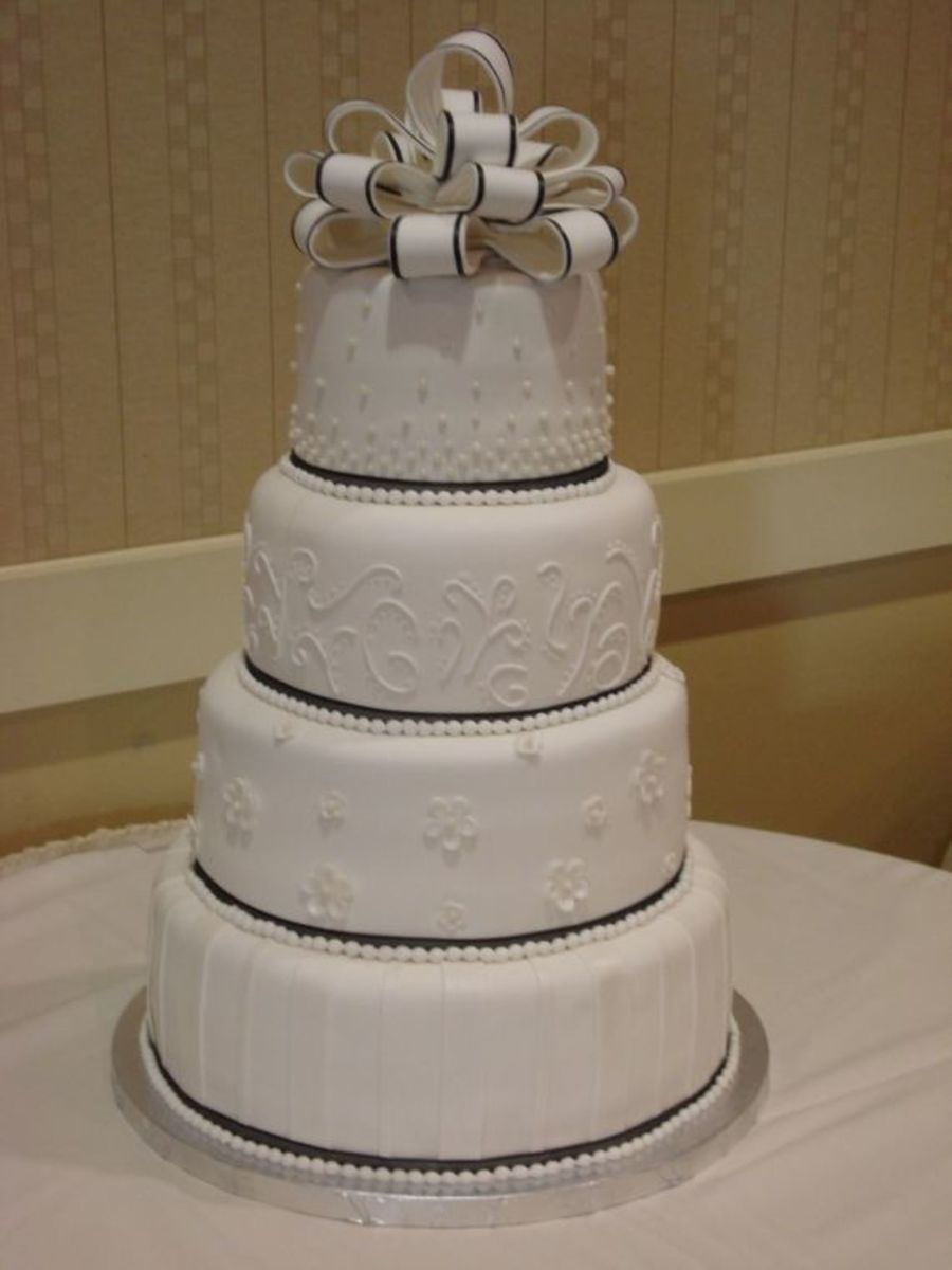 Laura's Wedding - CakeCentral.com