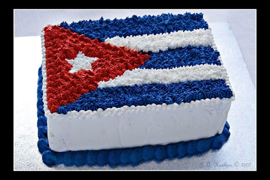 Cuban Flag - CakeCentral.com