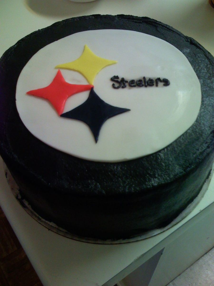 Steelers Cake - CakeCentral.com