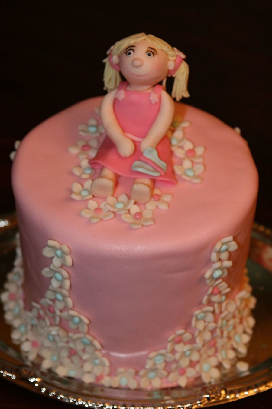 Ava Cake - CakeCentral.com