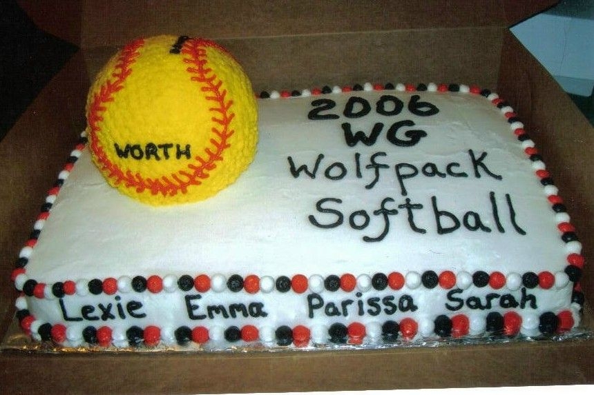 Daughters Softball Team Cake - CakeCentral.com