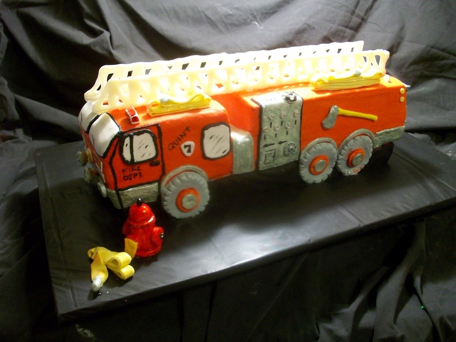 3D Fire Truck - CakeCentral.com