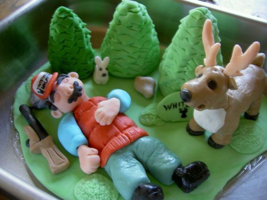 Deer And Hunter - CakeCentral.com