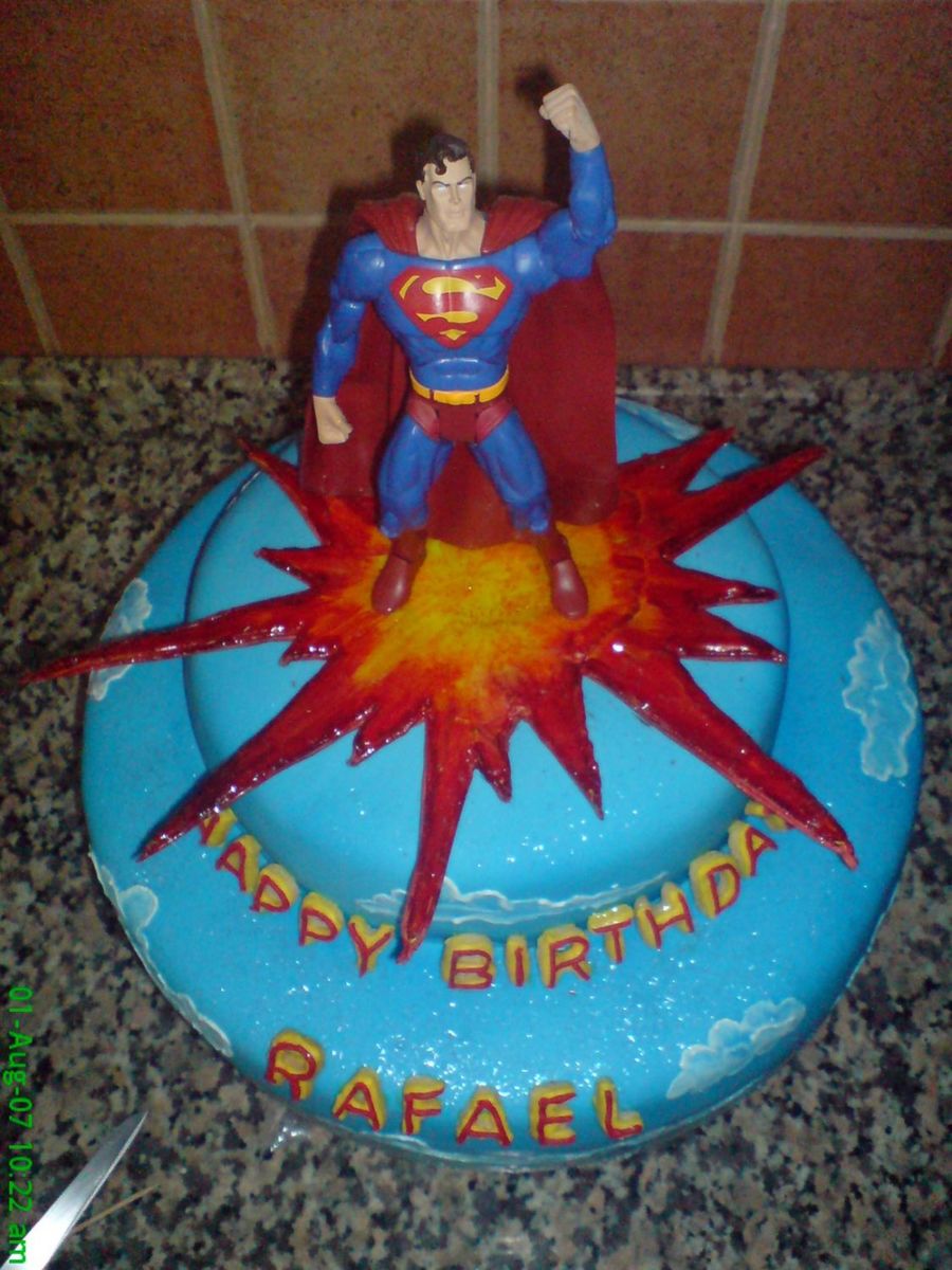 Superman - CakeCentral.com