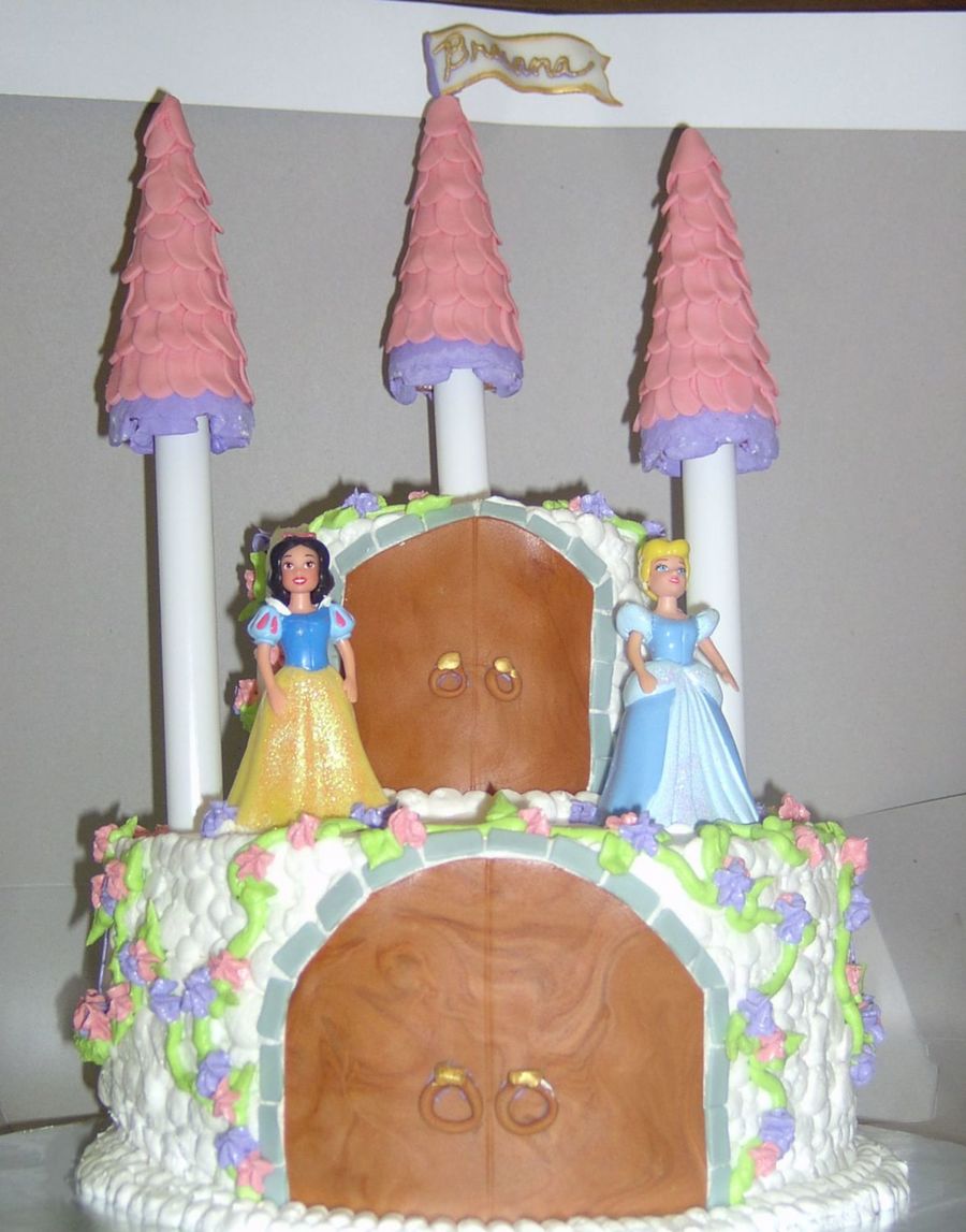 First Castle Cake - CakeCentral.com