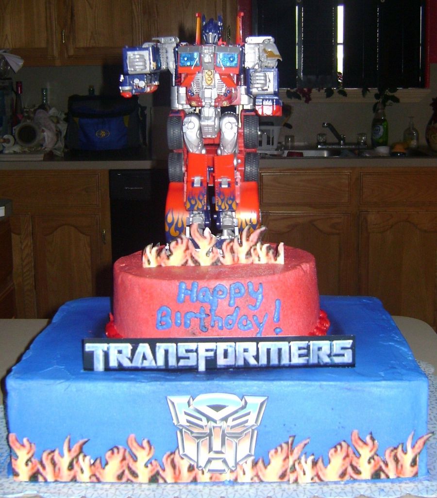 Transformers Cake - CakeCentral.com